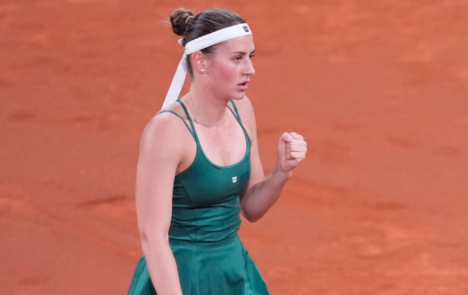 How Marta Kostyuk Extends Winning Streak After Defying the Odds ...